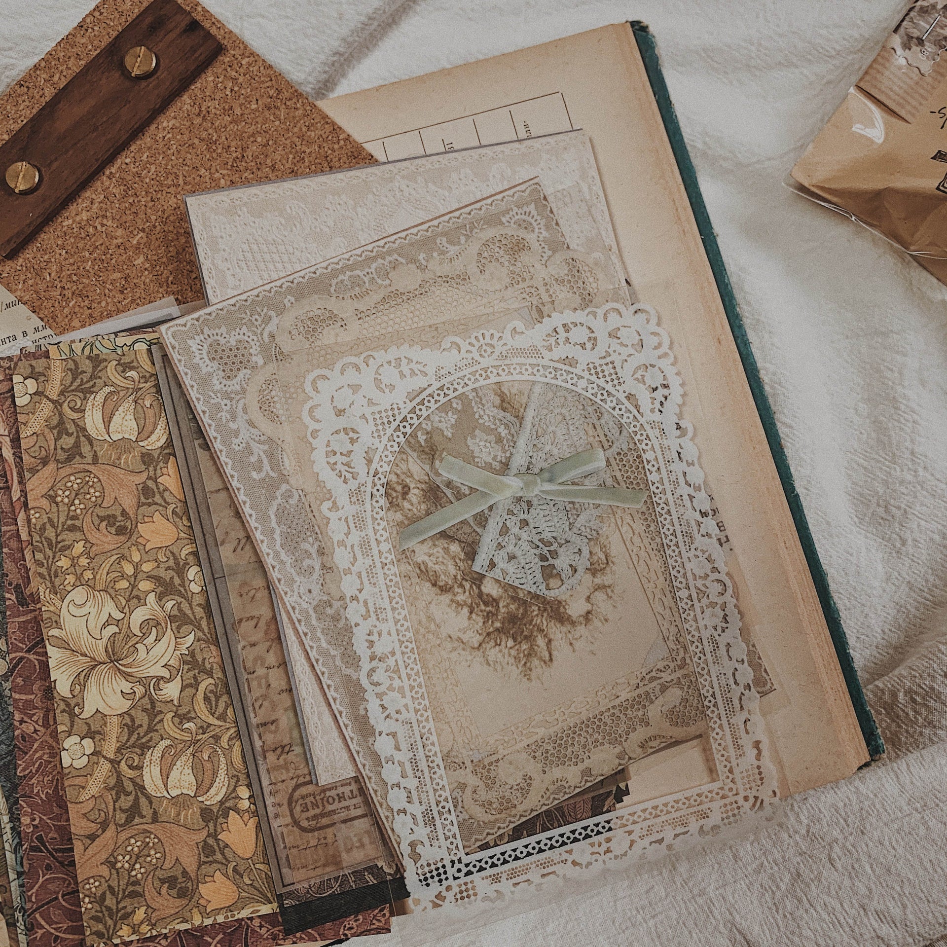 Mystery Journal Pack – Taperlogy